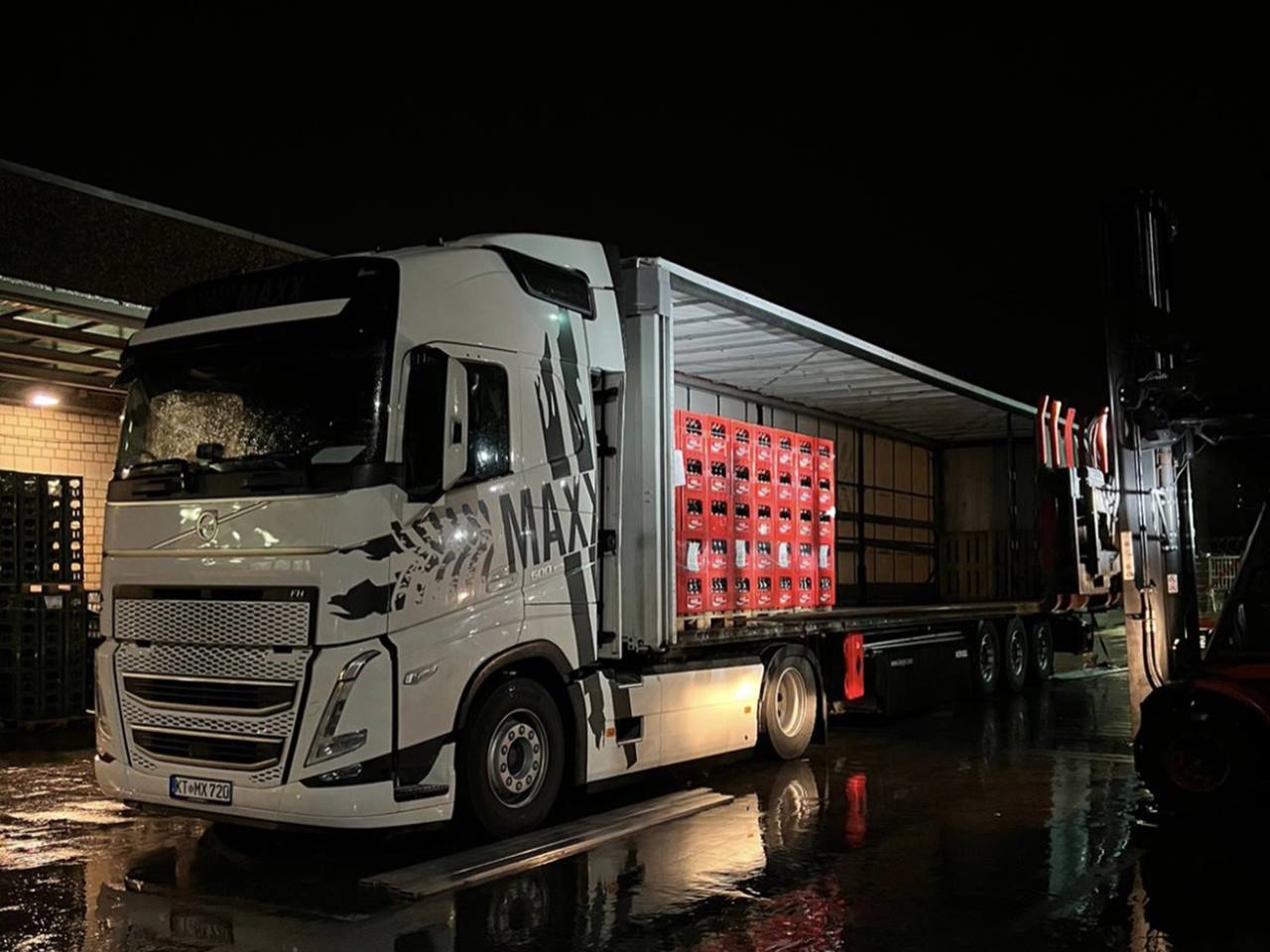 Internationaler Transport made by Maxx GmbH